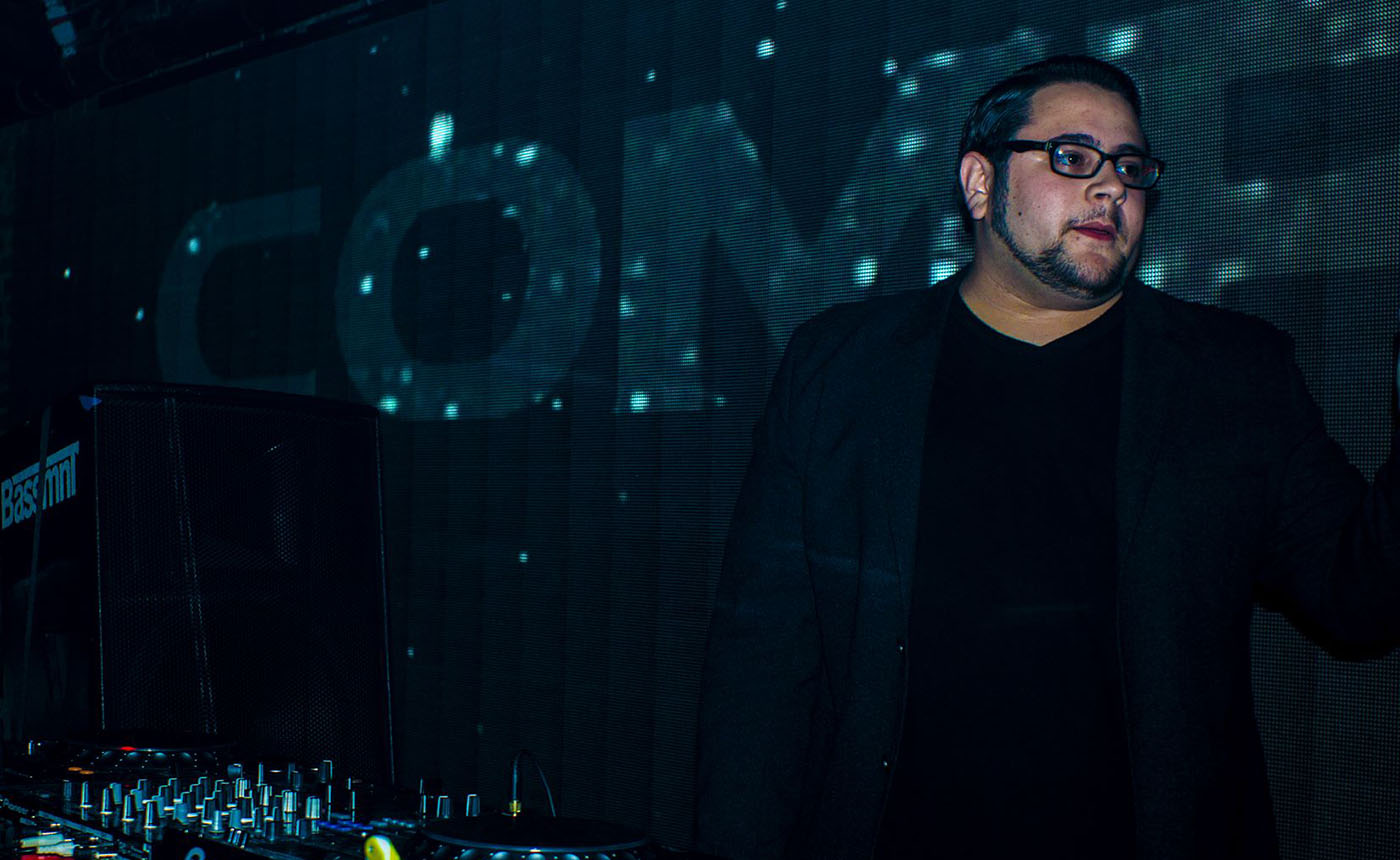 Compact 33 – Artists