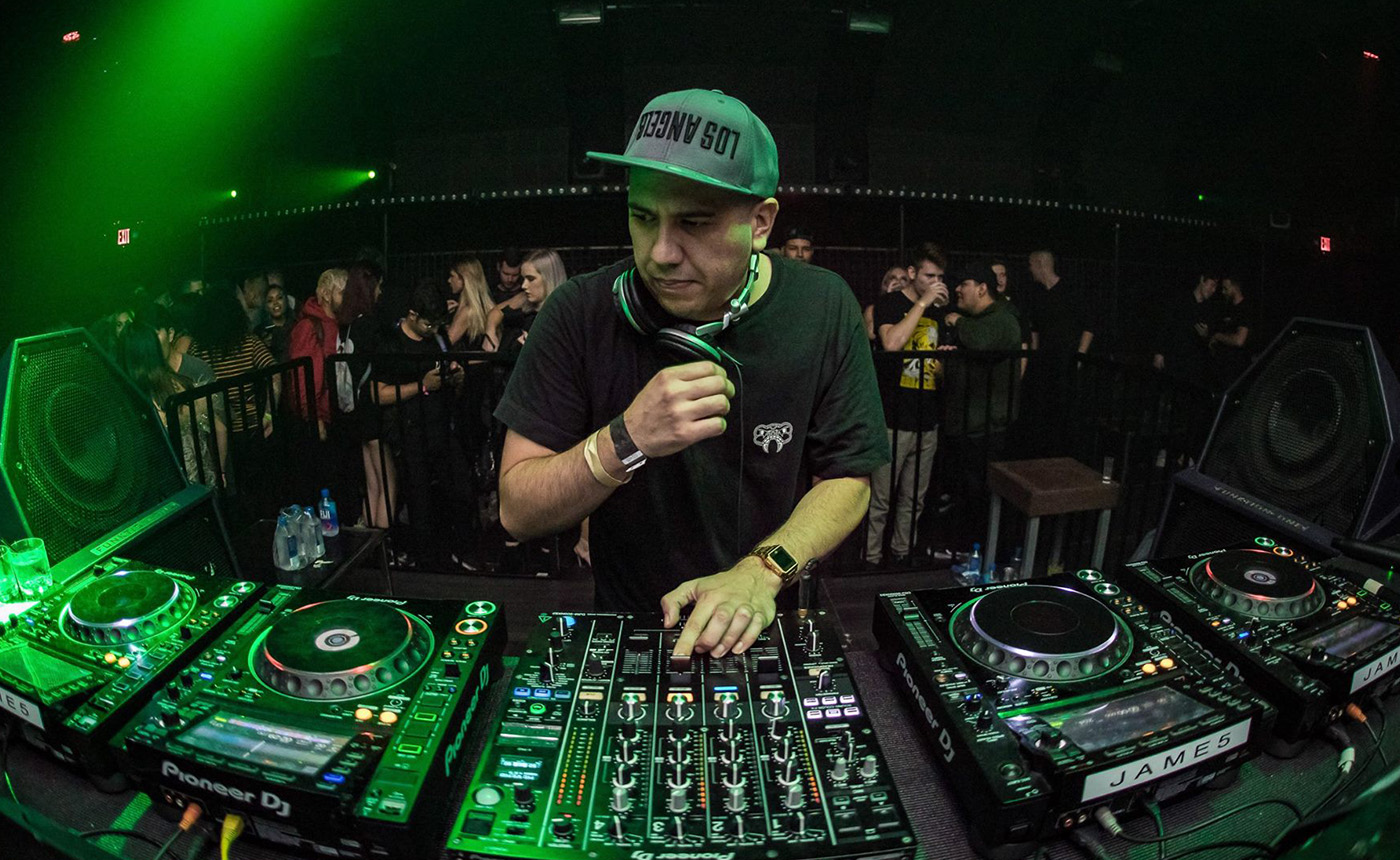 Red Shadow – Artists