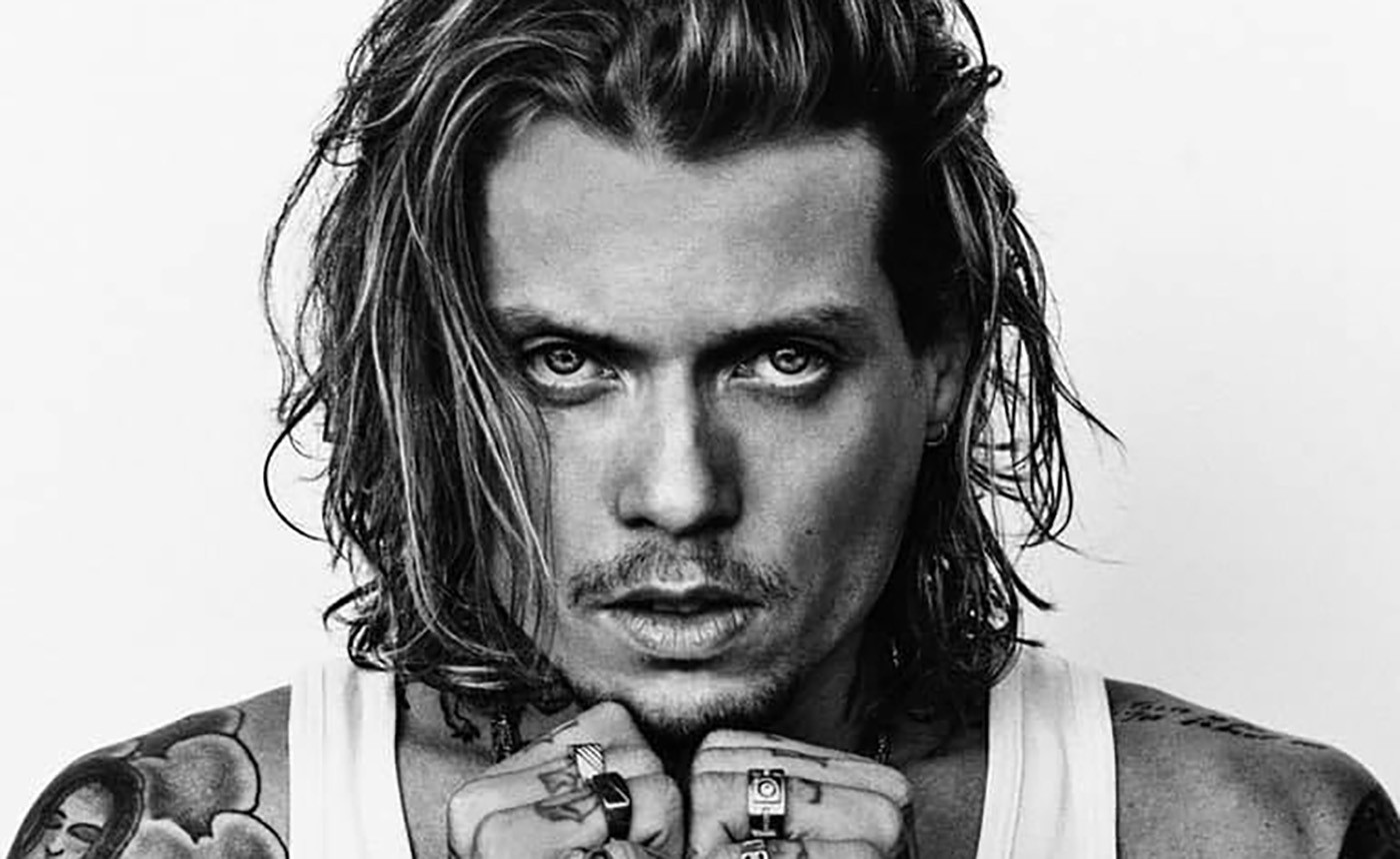 Tony Junior – Artists