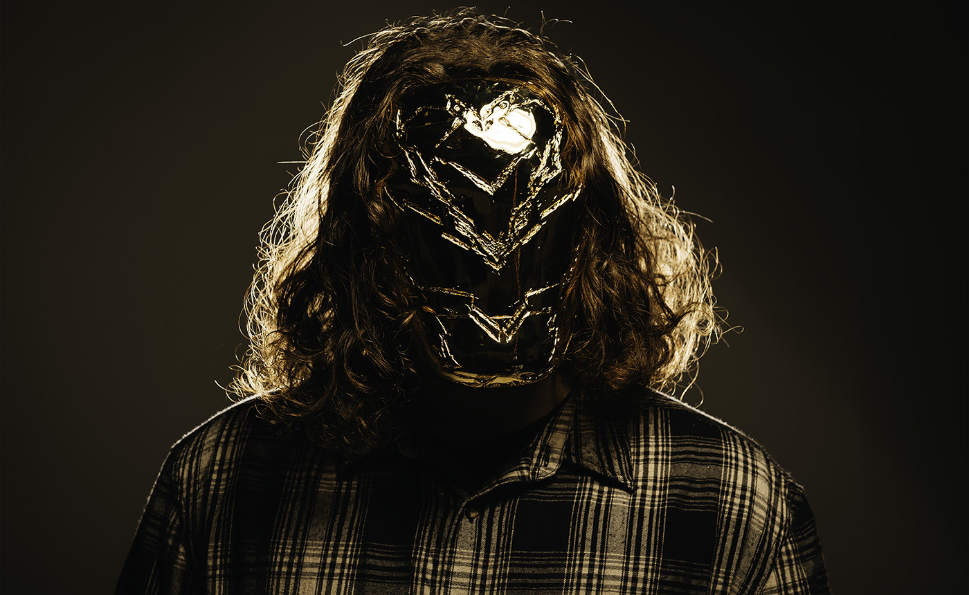 Golden Features – Artists