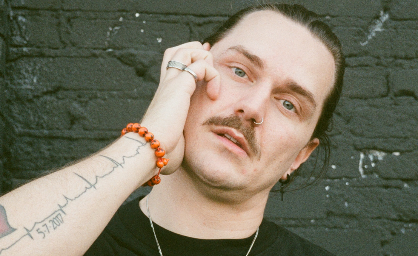 Staring Contest – Artists