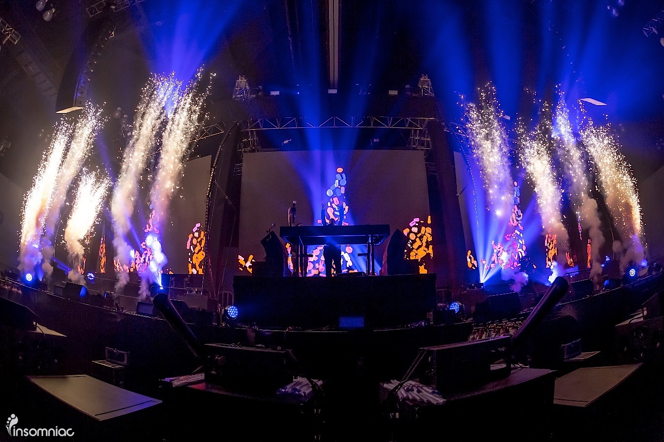 Kaskade at the Los Angeles Convention Center | Insomniac