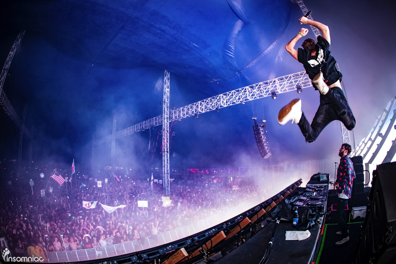 Countdown 2016 – Day 1 | Insomniac