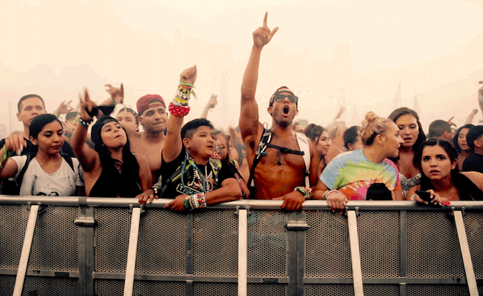 Cinemagraphic: The Front Row