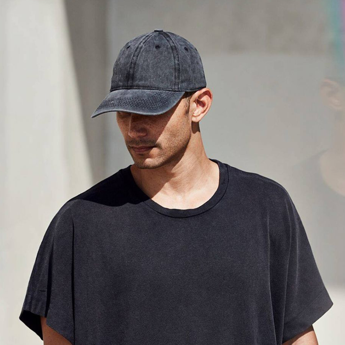 Anakim Creates a Tunneling Progressive Groove on “Heightened ...