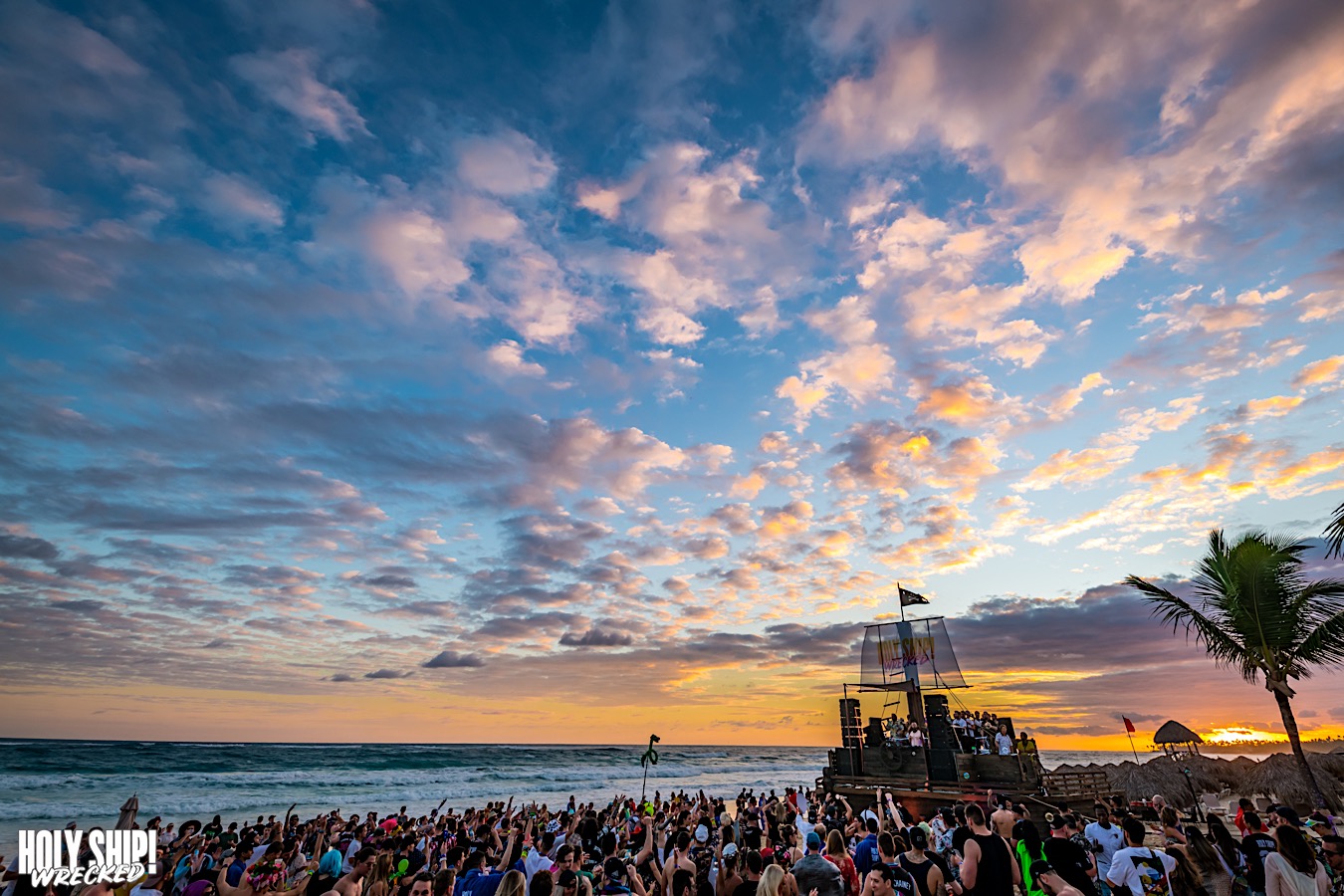 Holy Ship! Wrecked | Insomniac