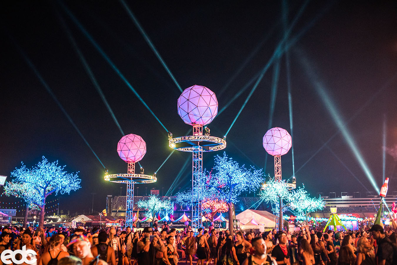 2017 Photo Gallery – EDC Las Vegas 2026