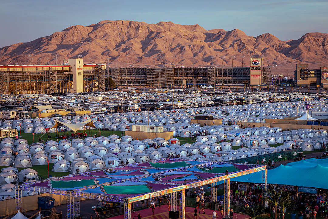 Moon Glow ShiftPod Camping – EDC Las Vegas 2025 Moon Glow ShiftPod Camping – EDC Las Vegas 2025